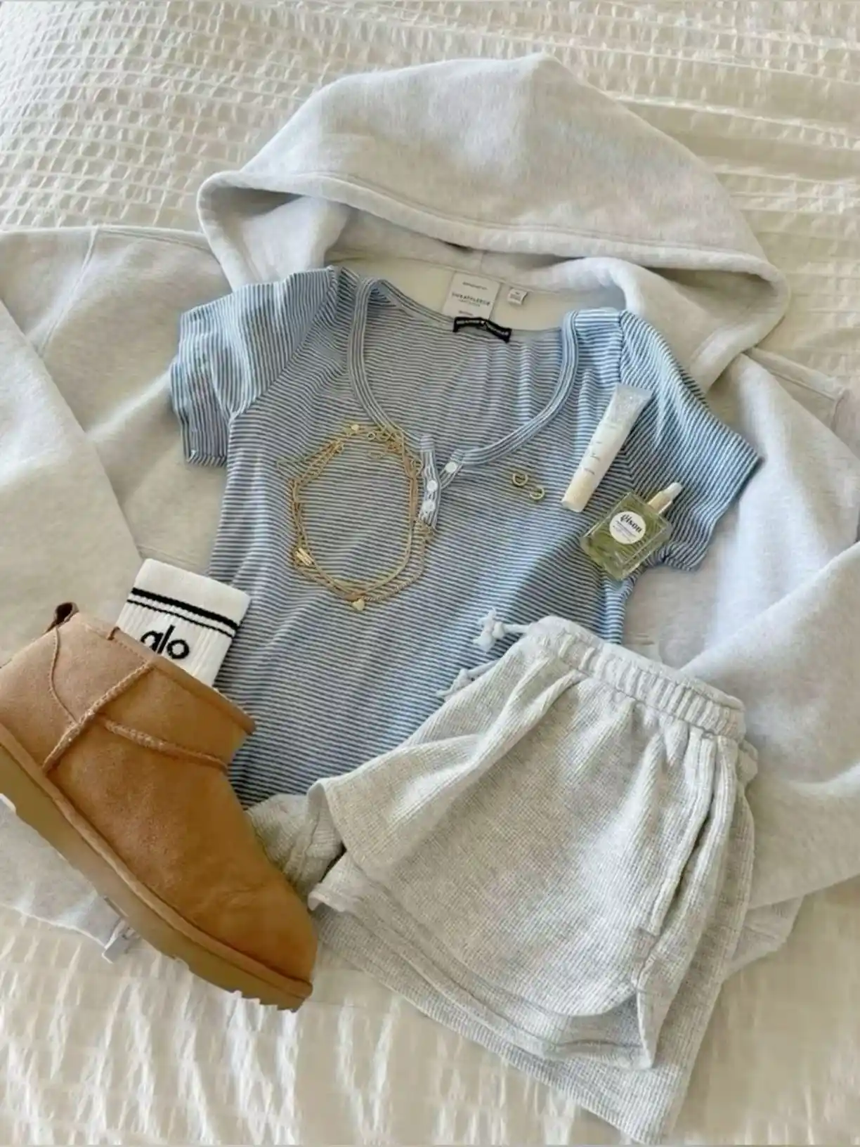 102 Preppy Aesthetic Outfits: Chic Ideas for Every Season - NewForestSafari