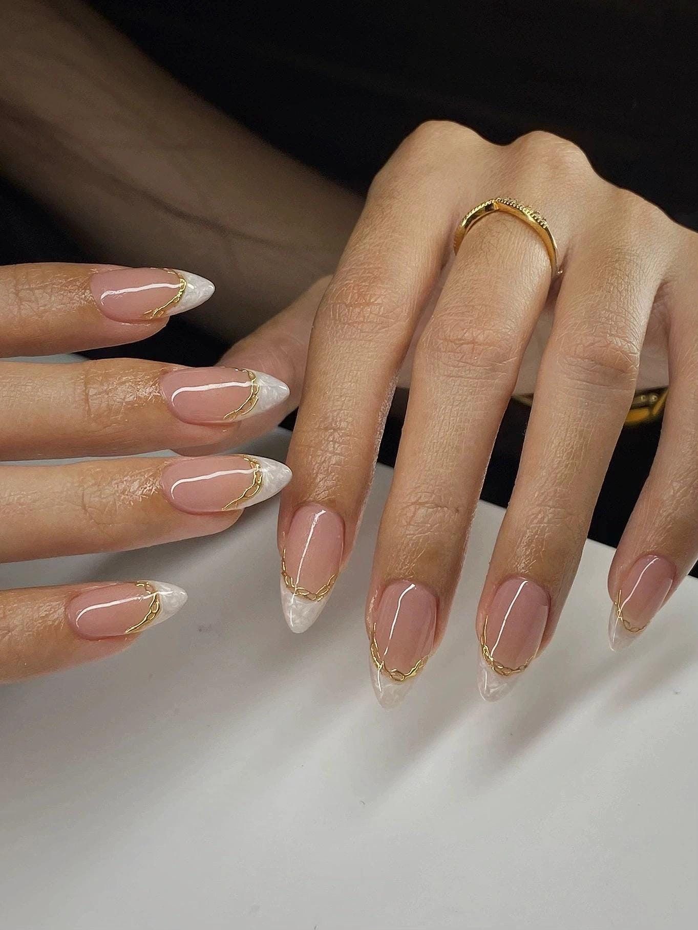 115 Old Money Nails: Chic Ideas for Fall and Winter 2025 in Red, Almond ...
