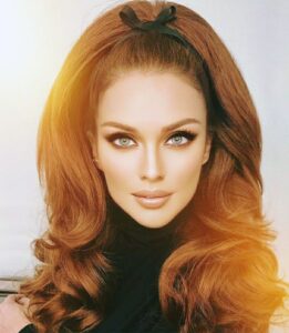 103 Fabulous Disco Hairstyles: 70s Curly, Short Hair, Ponytails ...